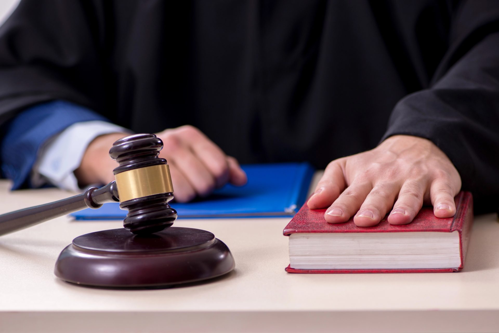 What to Expect at a Deposition | RRSLAW